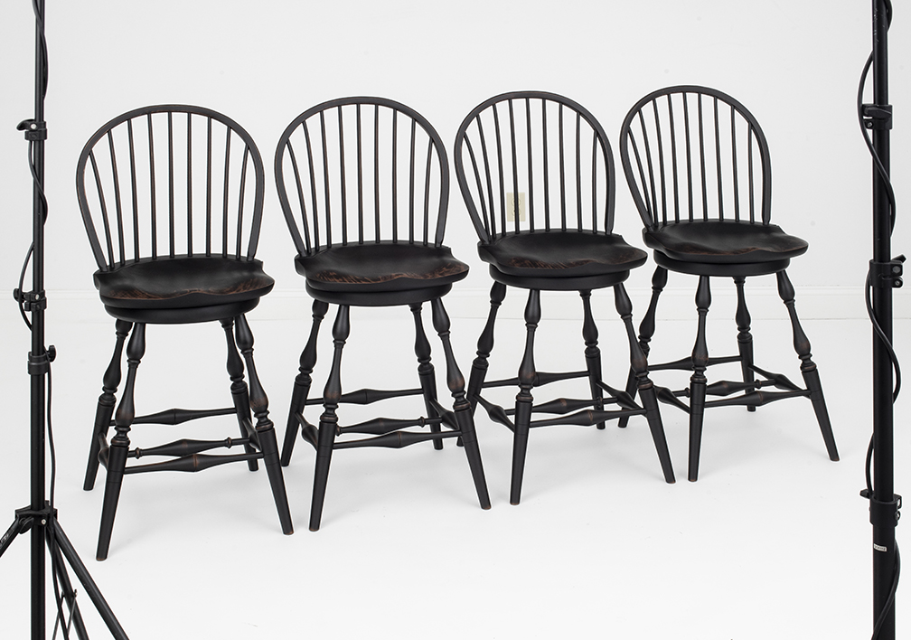 Set of 4 Swivel Low Bow Back Stools